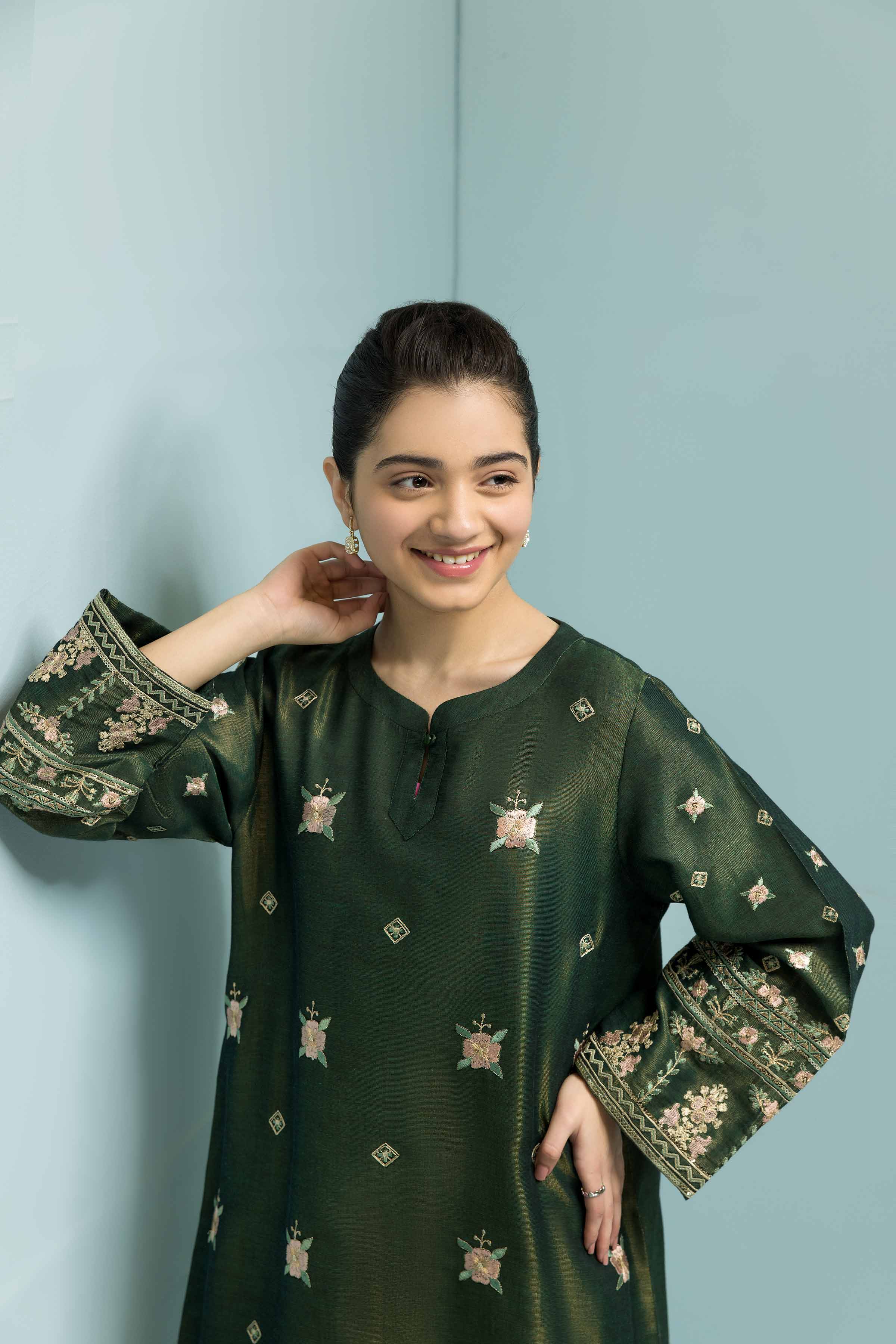 Embroidered Fustaan - DE23-78 – NISHAT UAE