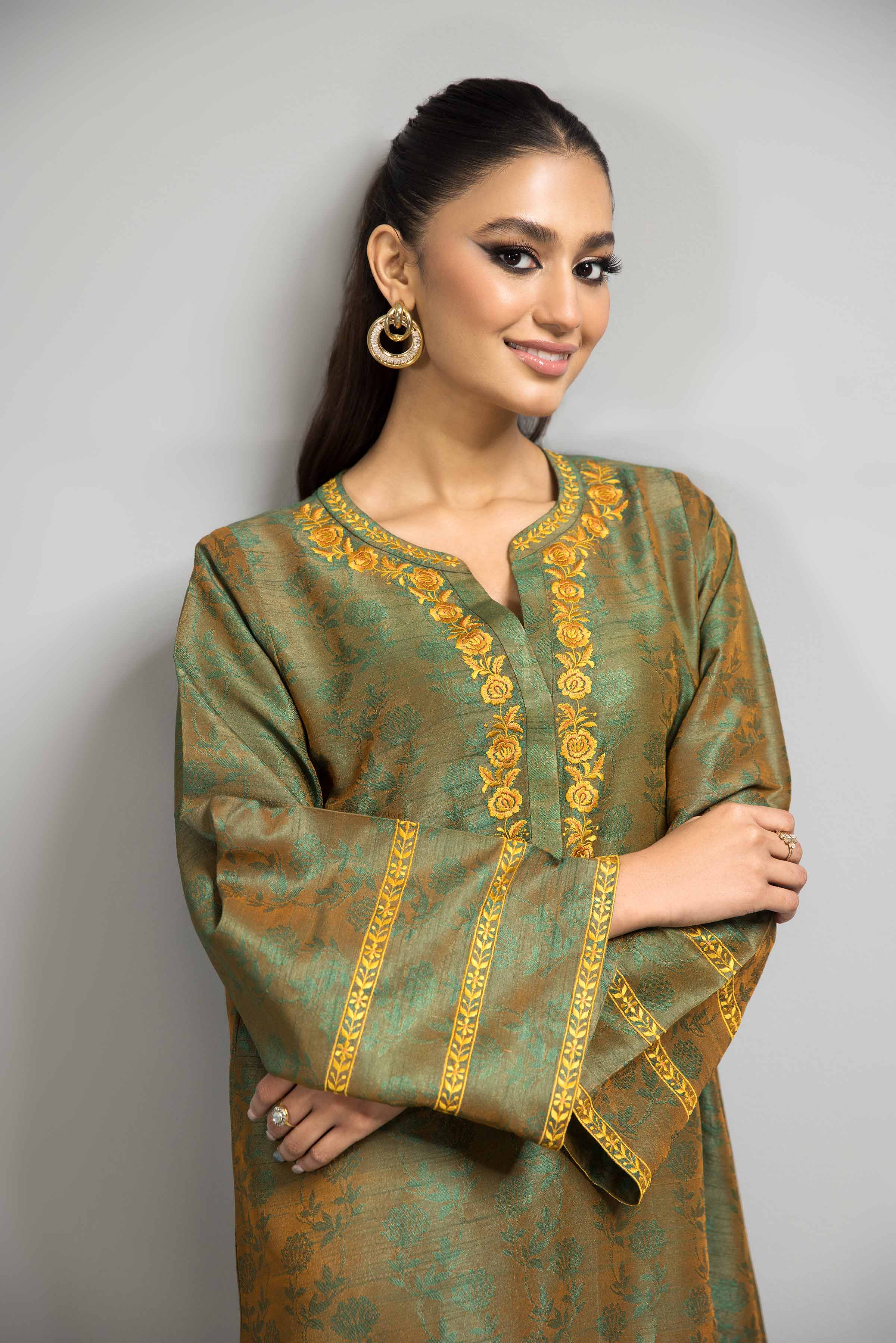 Embroidered Fustaan - DS23-05 – NISHAT UAE