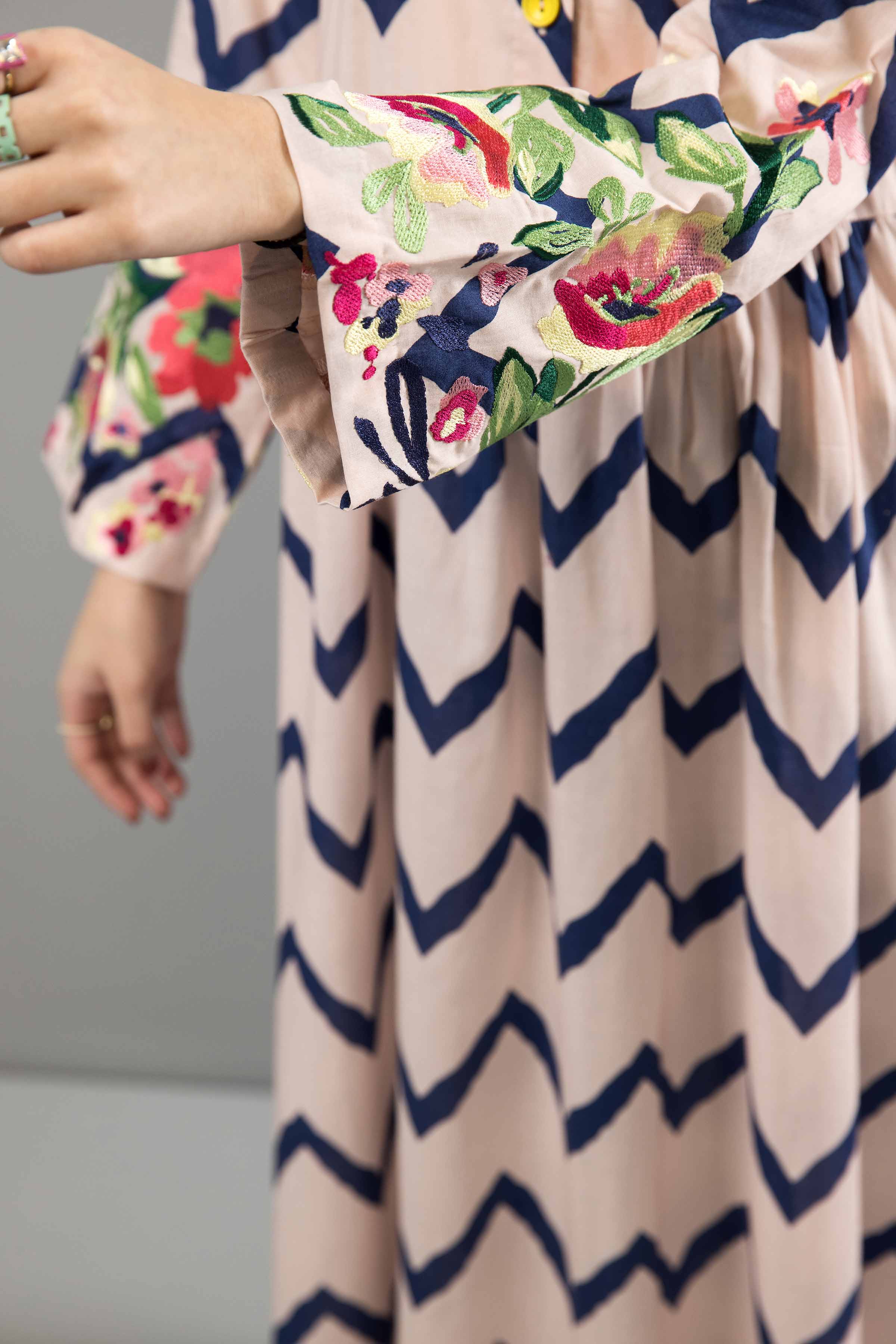 Embroidered Fustaan- DS23-26 – NISHAT UAE