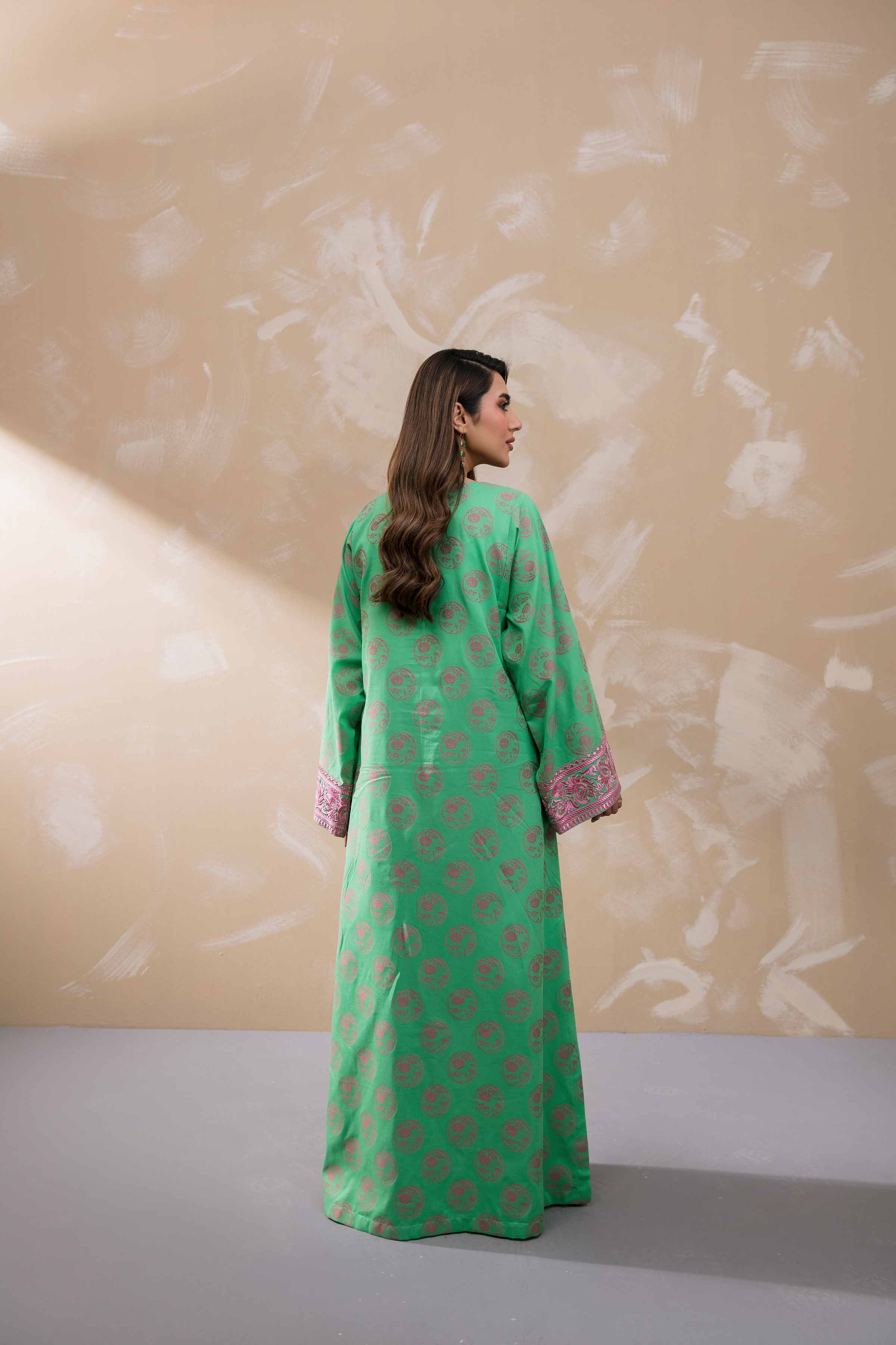 Latest Women Embroidered Texture Pret Fustaan|NishatOnline Store ...